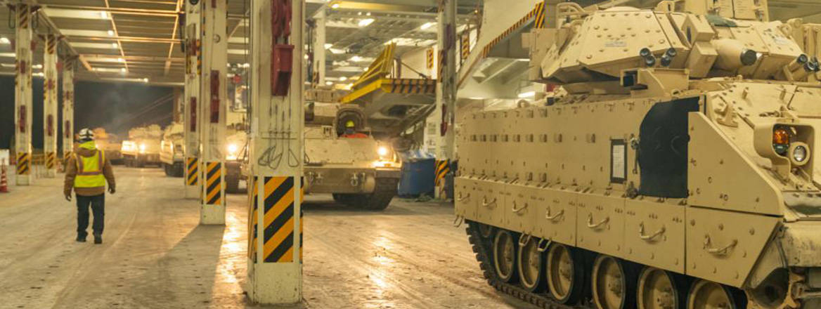 U.S. Contracts to Supply Ukraine with Outdated Bradley Vehicles Amid ...